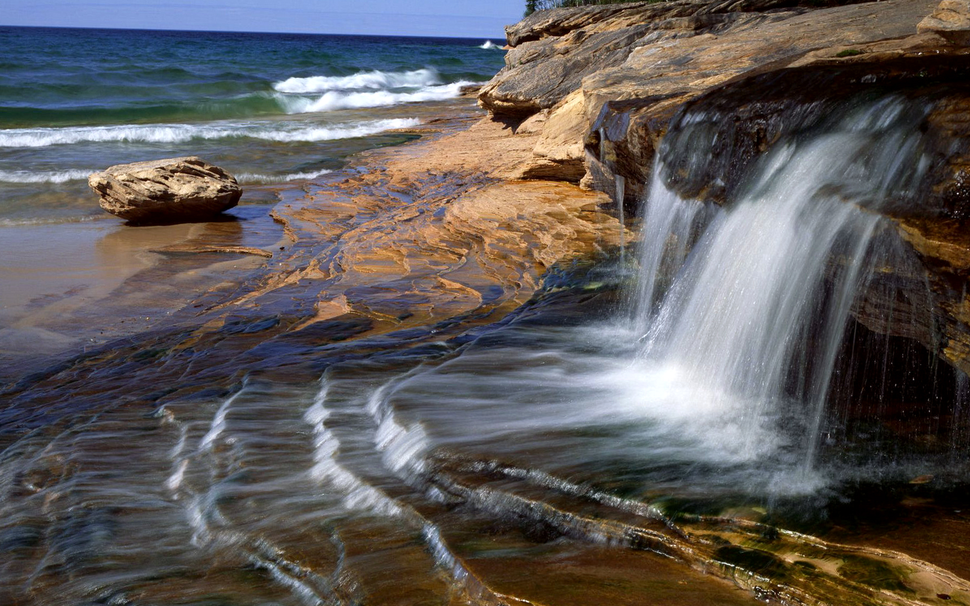 Waterfull Beach Landscape Wallpapers HD / Desktop and Mobile Backgrounds