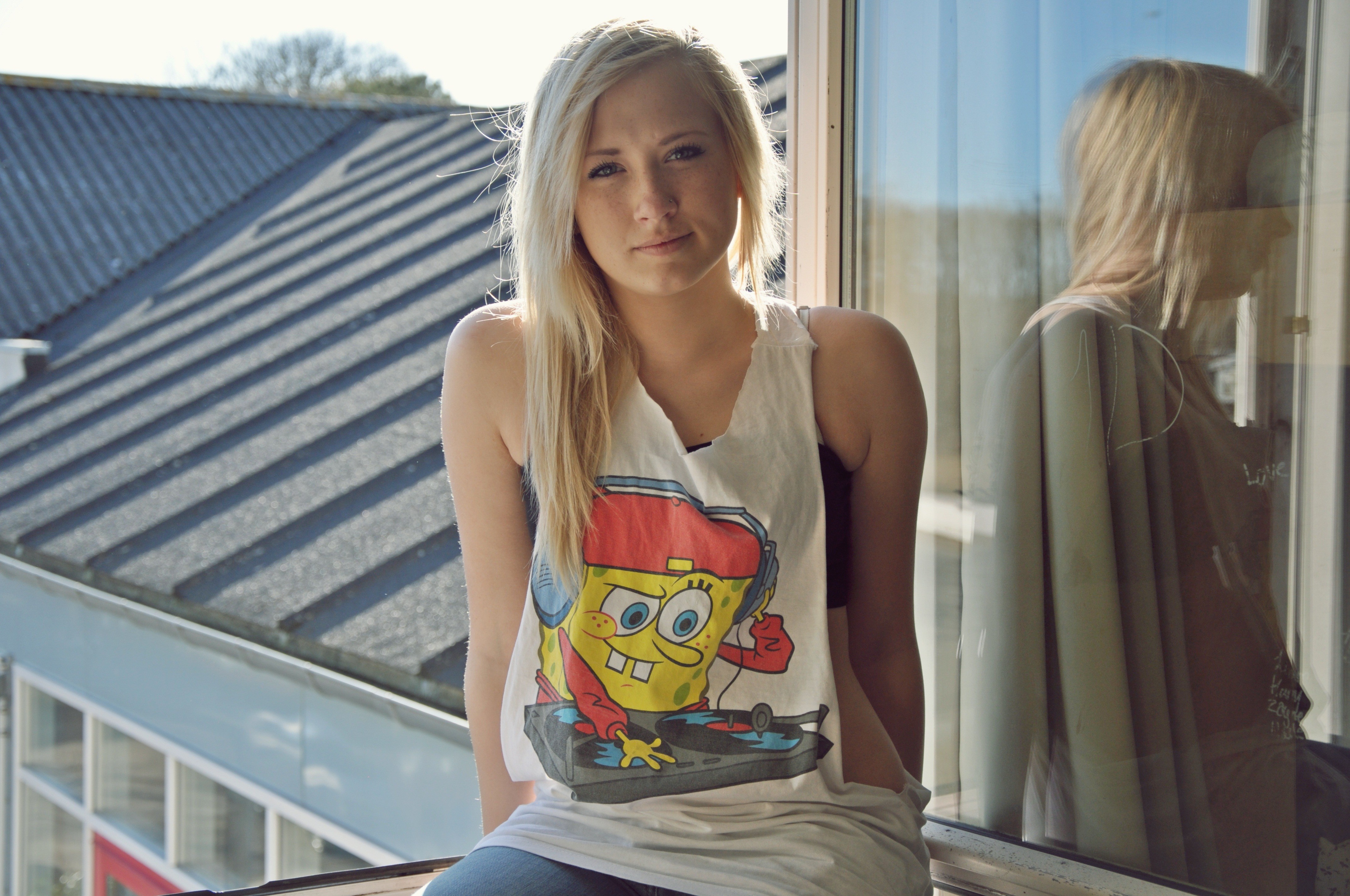 women, Looking At Viewer, Blonde, SpongeBob SquarePants, Reflection ...