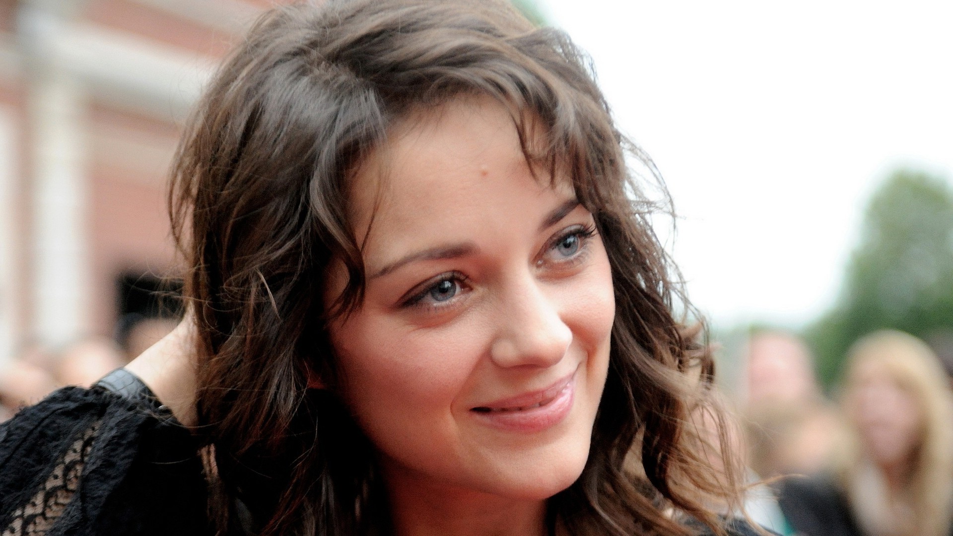 Marion Cotillard Wallpapers HD / Desktop and Mobile Backgrounds