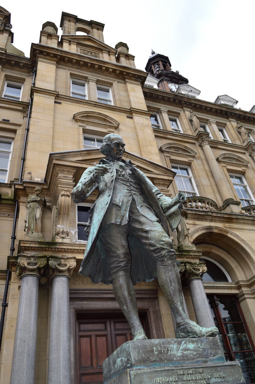 statue, Leeds, Building Wallpapers HD / Desktop and Mobile Backgrounds