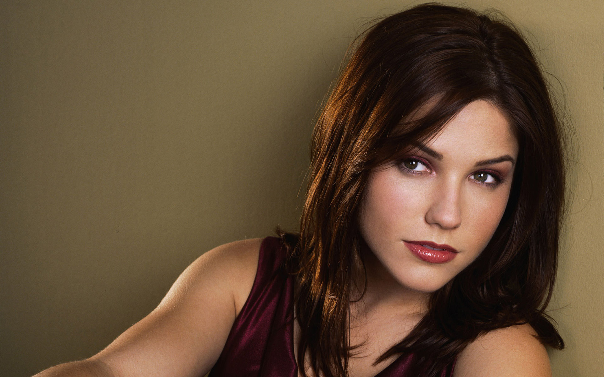 Brunettes Women Sophia Bush Red Lips Wallpapers Hd Desktop And