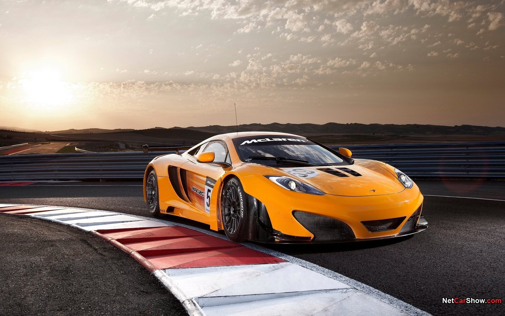 mclaren Wallpapers HD / Desktop and Mobile Backgrounds