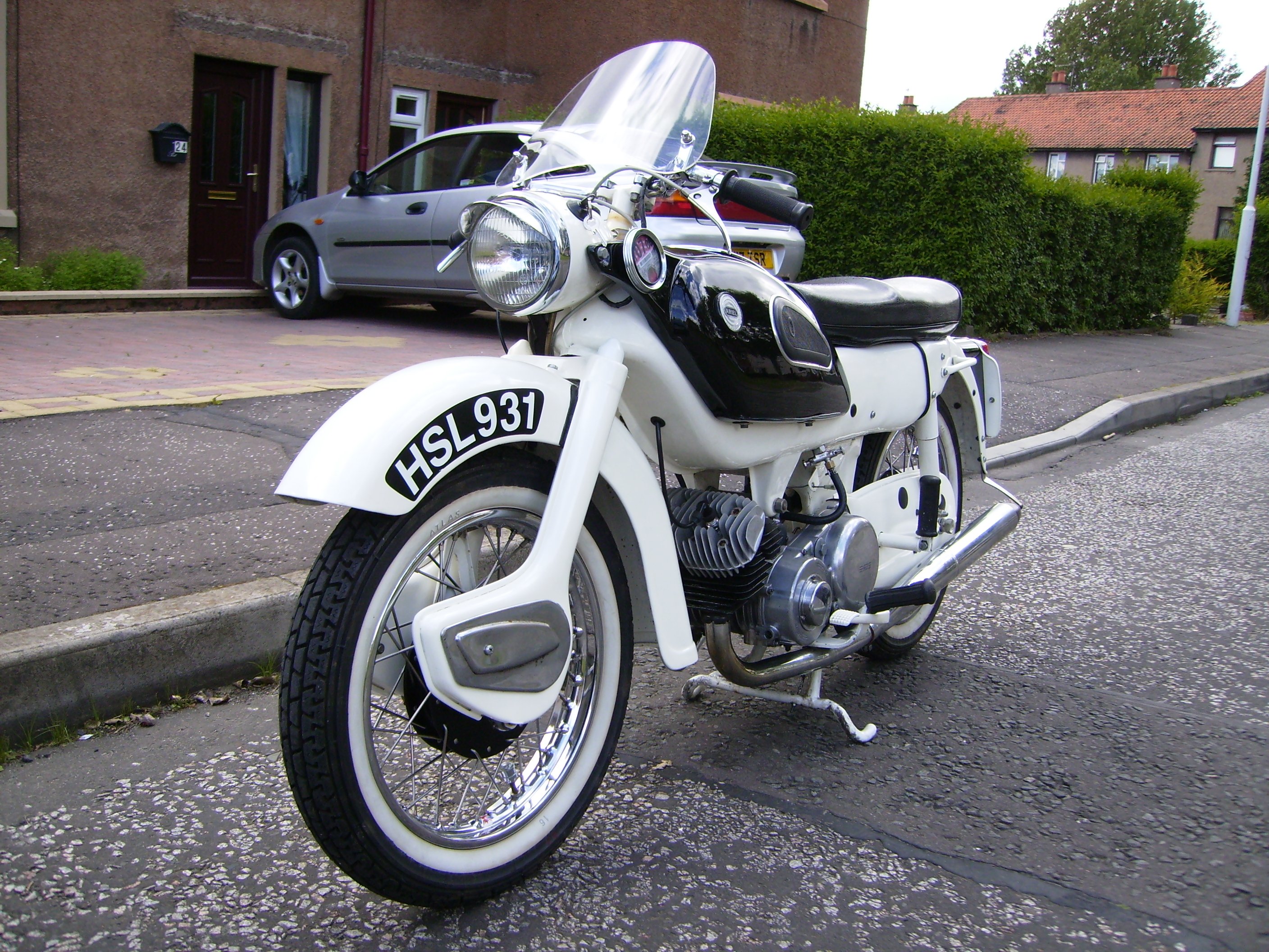 ariel, Arrow, Motorcycle, Bike, Motorbike Wallpapers HD / Desktop and ...