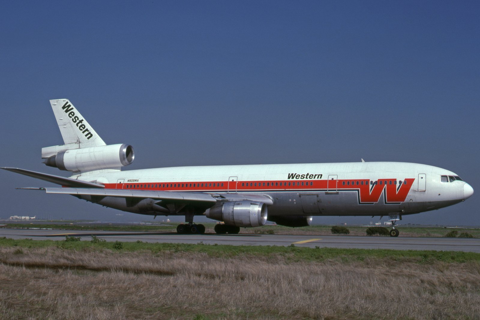 mcdonnell, Douglas, Dc 10, Aircrafts, Airliner, Airplane, Plane ...