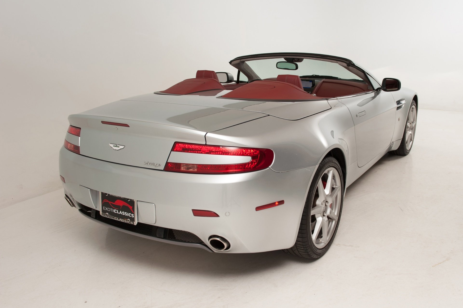 2007 Aston Martin V8 Vantage Convertible Cars Silver Wallpapers Hd Desktop And Mobile