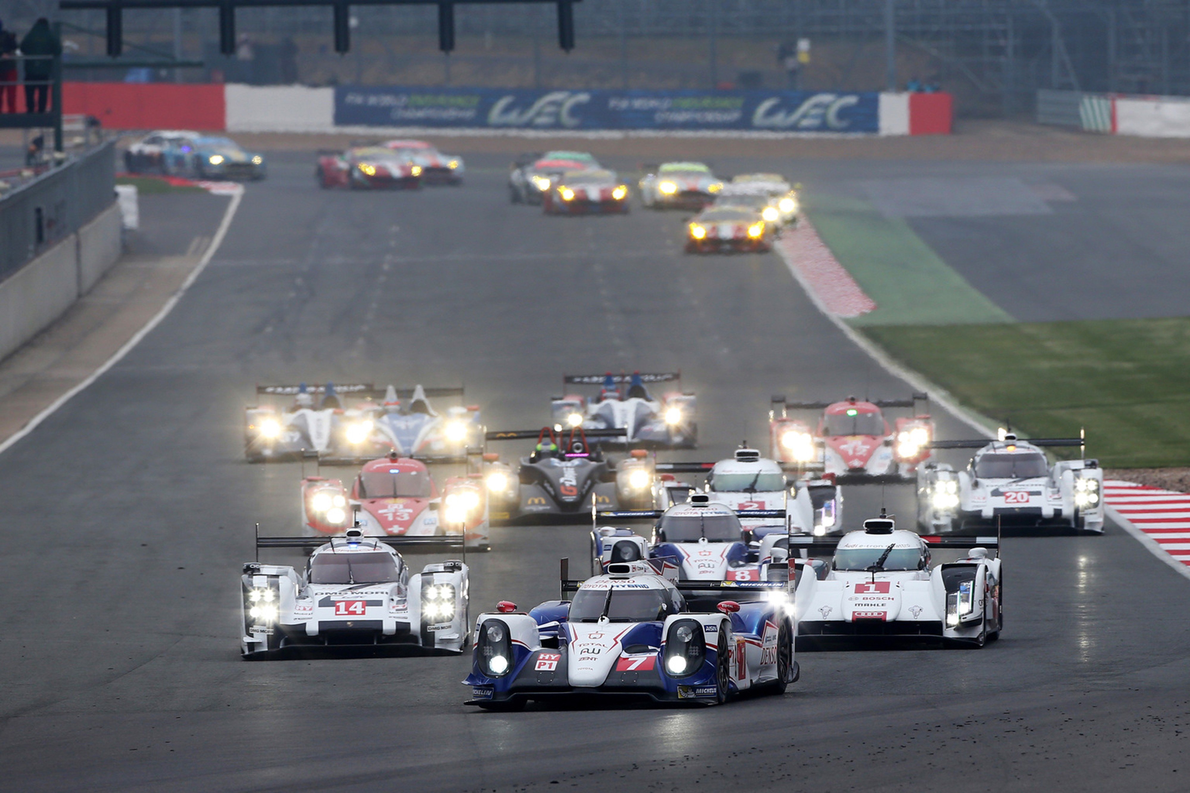 start, Of, The, 6, Hours, Of, Silverstone, Audi, Porsche, Toyota, Lmp1 ...